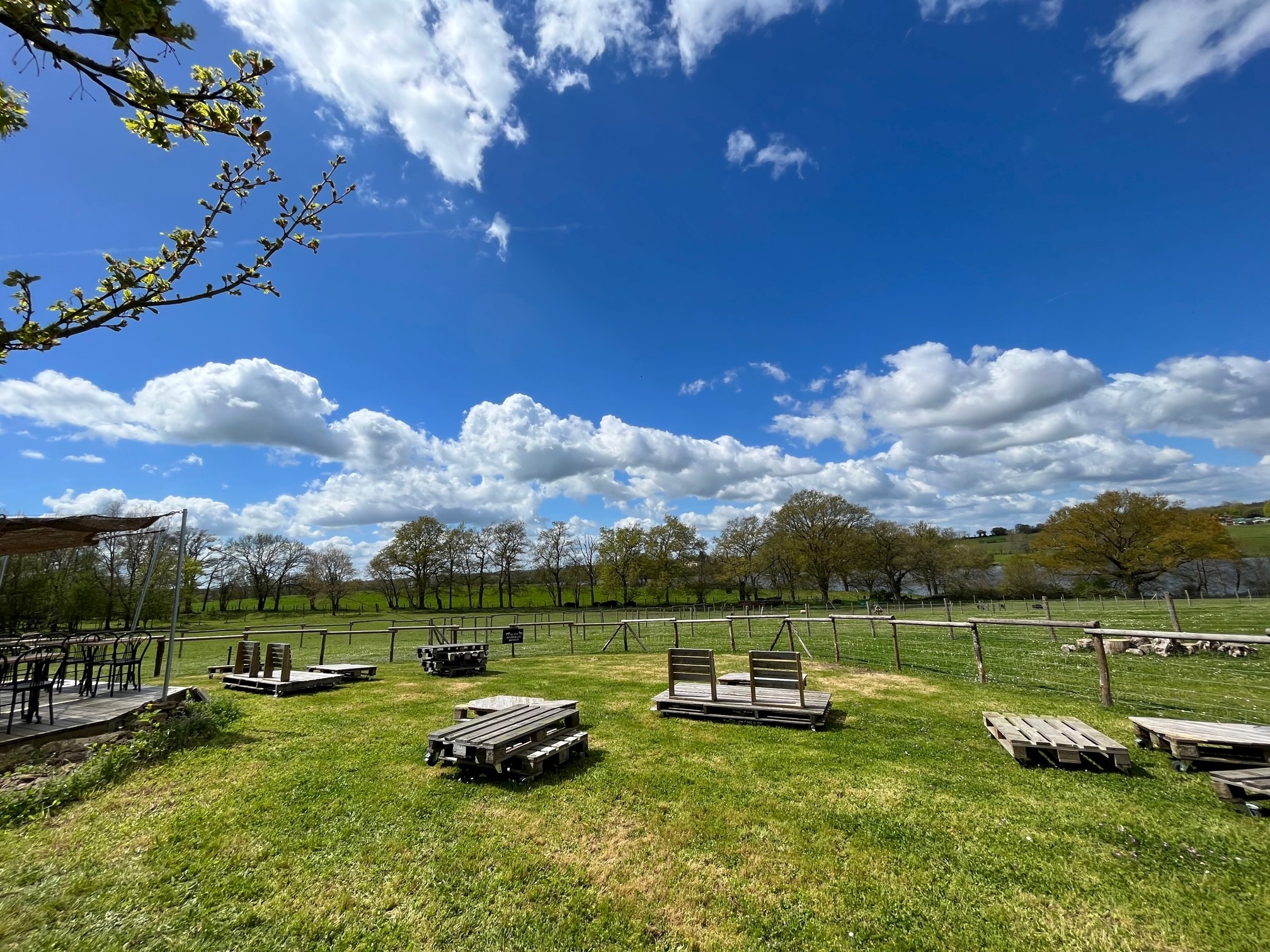 Relaxation à La Tourelle du Lac, Animations à MAULEVRIER